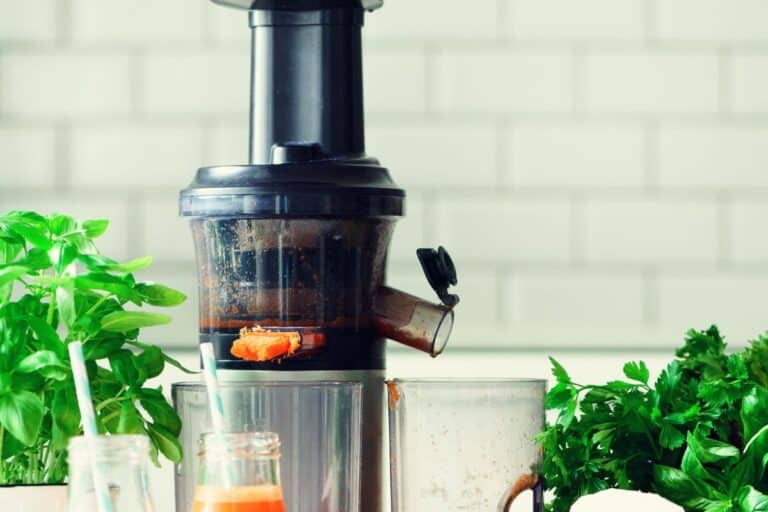 Golden Glow Juice - Holistic Chef Academy