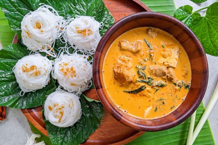 Vegan Crab Curry {Gaeng Pu Jay} - Holistic Chef Academy